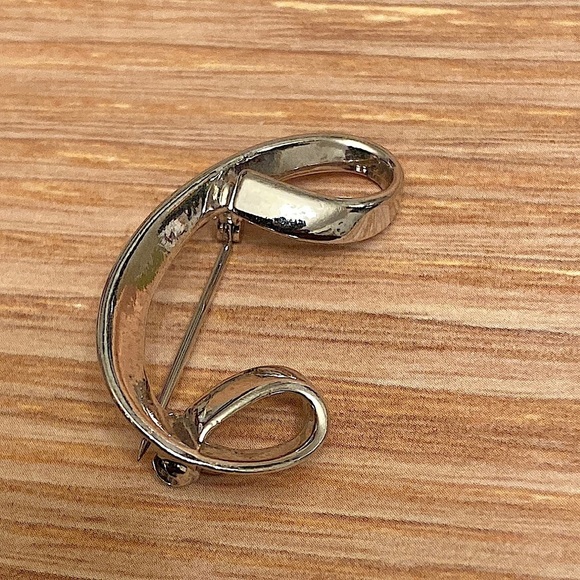 Sarah Coventry | Jewelry | Sarah Coventry Vintage Signed Logo Silver ...